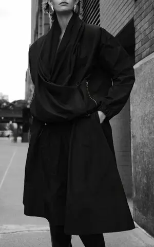Brandon Maxwell The Sutton Elongated Shorts Black