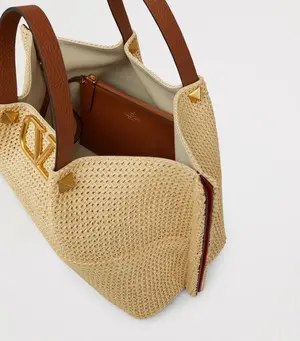 Valentino Garavani Vlogo Signature Medium Tote Bag - Beige