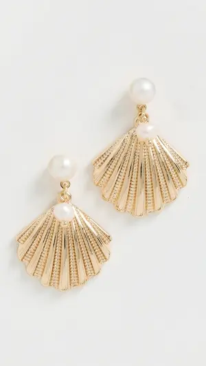 Ettika Scallop Shell And Pearl Drop Earrings - Gold