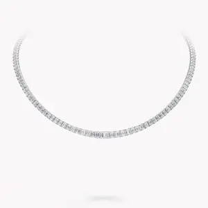 Graff Emerald And Diamond Graduated Line Necklace - White Gold
