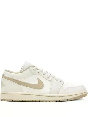 JORDAN 1 Low-top Sneakers