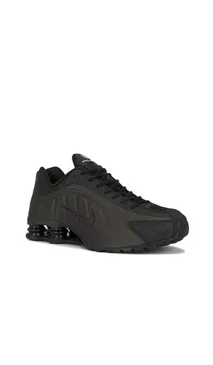 Nike Shox R4 - Black & Bright Crimson