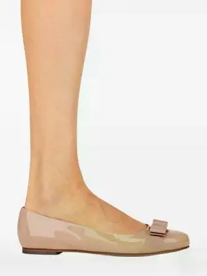 FERRAGAMO Varina Bow-detail Patent Ballet Flats - Neutrals