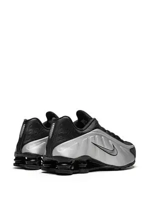 Nike Shox R4 "silver Metallic" Sneakers - Black