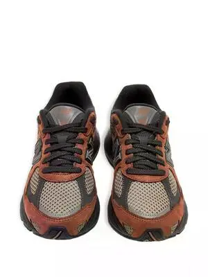 NEW BALANCE 2010 Sneakers - Brown