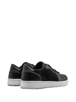 JORDAN Air 1 Retro Low No Swoosh