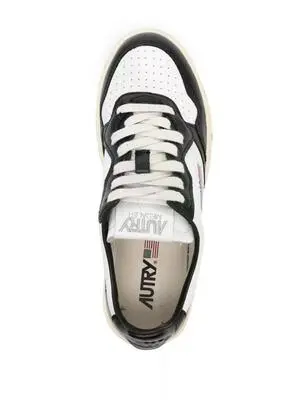 AUTRY Medalist Leather Sneakers - Black