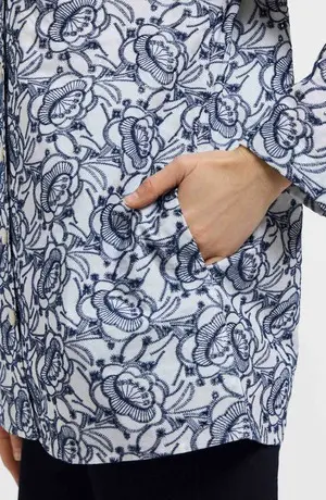 Foxcroft Carolina Floral Embroidered Cotton Button-up Shirt - White/navy