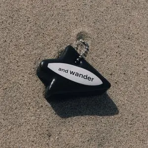 AND WANDER X Key Float