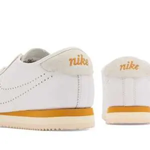Nike Cortex Lt W Sneaker - White/bronze/coconut Milk