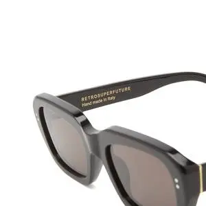 RETROSUPERFUTURE Miles Sunglasses - Black