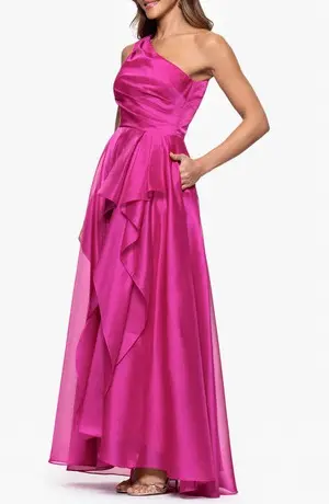 XSCAPE EVENINGS One-shoulder Organza Gown - Magenta