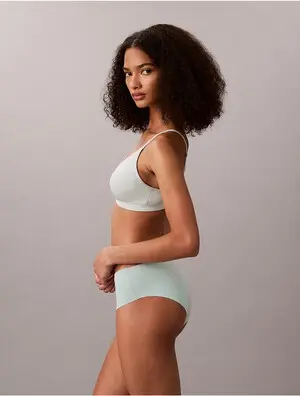 Calvin Klein Form To Body Lightly Lined Triangle Bralette - Pale Meadow