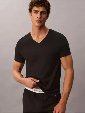 Calvin Klein Cotton Classics 5-pack Classic Fit V-neck T-shirt - Black