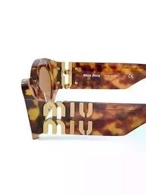Miu Miu Tortoiseshell Cat-eye Sunglasses - Brown