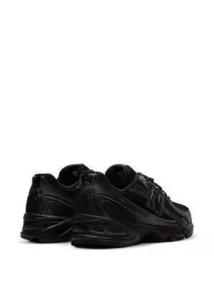 NEW BALANCE 740 Lace-up Sneakers - Black