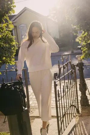 HONORS The Clubhouse Travel Pant - Cream
