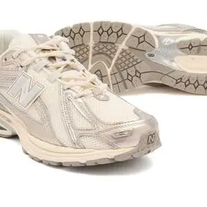 NEW BALANCE 1906r Sneakers - Arid Stone