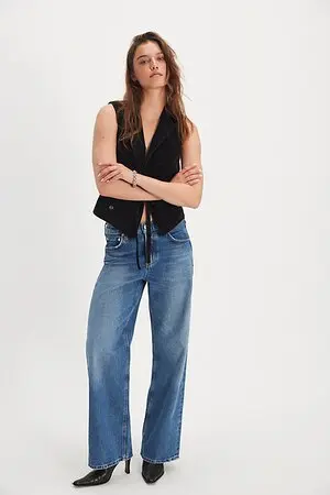 Women's How To Style Low Rise Jeans