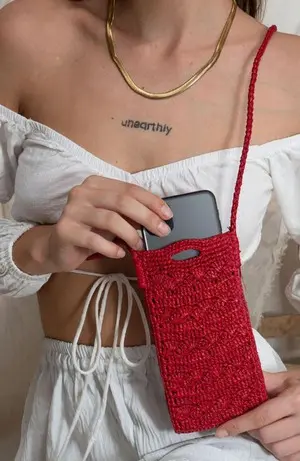 ZANATANY CONCEPTS Poushy Phone Pouch - Red