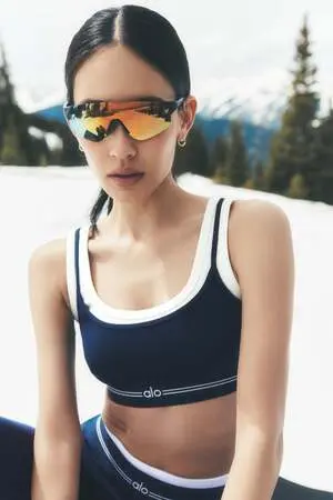 Alo Yoga Airbrush Better Together Bra - Navy/white