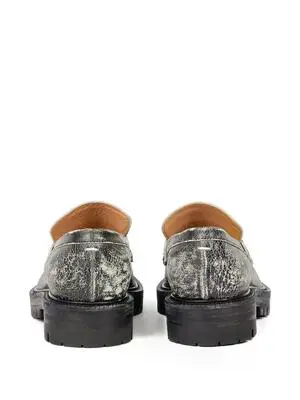 MAISON MARGIELA Tabi Crackled Loafers - Black