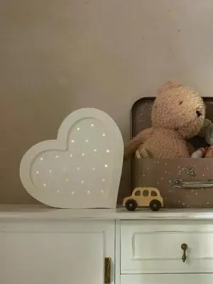 LITTLE LIGHTS Heart-shaped Illuminated Wall Decor