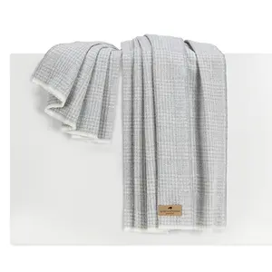 LANDS DOWNUNDER Sutton Plaid Throw - Light Gray