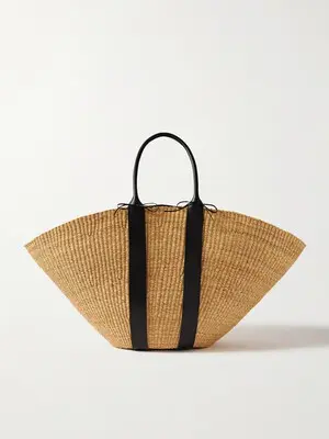 Muun Pouch Totes