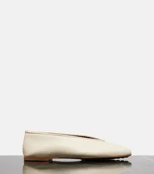 Bottega Veneta Leather Ballet Flats - White
