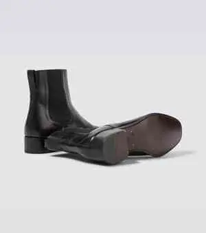 TOM FORD Hainaut Leather Chelsea Boots