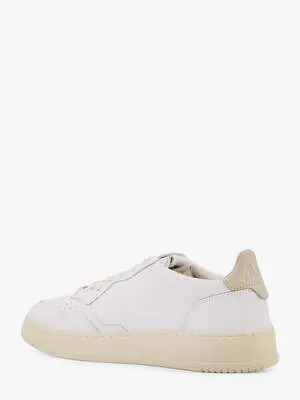 AUTRY Medalist Low Leather Sneakers