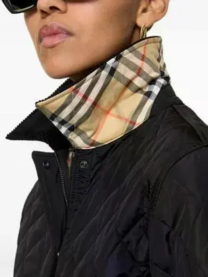 Burberry Cropped Quilted Jacket With Corduroy Collar - Black