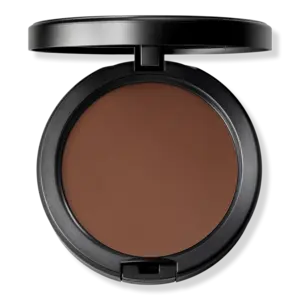 MAC COSMETICS Studio Fix Powder Plus Foundation With 24hr Oil Control + Blur-matte Finish - Nc60