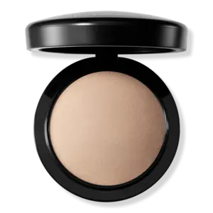 MAC COSMETICS Mineralize Skinfinish Natural Face Powder - Light