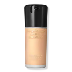 MAC COSMETICS Studio Radiance Serum Powered Foundation Nc14.5
