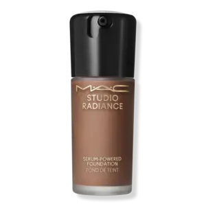 MAC COSMETICS Studio Radiance Serum Powered Foundation Nc65