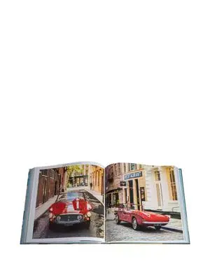 GESTALTEN Iconic-cars Book