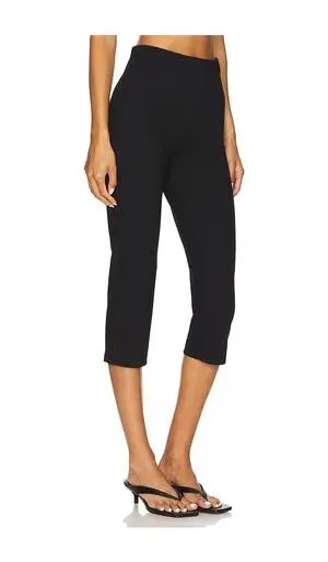 ELODIE THE LABEL Ivonne Capri Pants