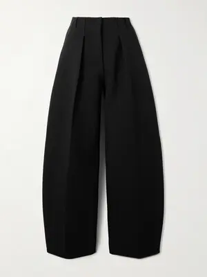 Jacquemus The Ovalo Pleated Crepe Pants