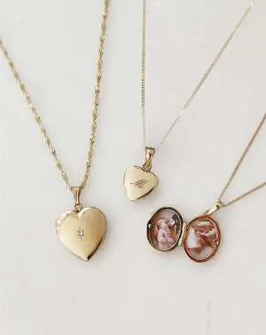 Ring Concierge Mini Heart Locket