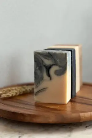 PILLOWPIA Cold Process Detoxifying Bar Soap - Medusa