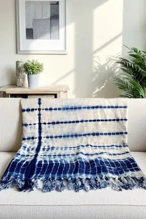 PILLOWPIA Indigo Shibori Throw - Spine