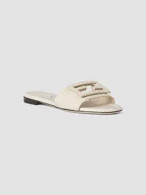 Fendi Baguette Ff Leather Sandals - Camelia