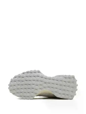 NEW BALANCE 327 Sneakers - Neutrals