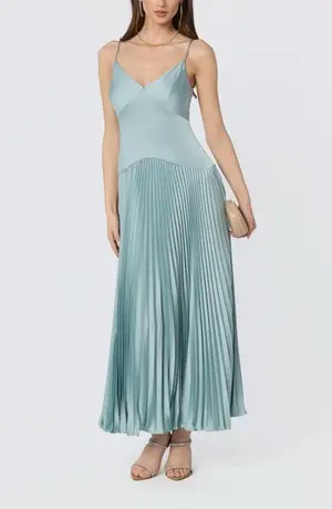 Astr The Label Pleated Drop Waist Dress - Seafoam