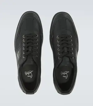 CHRISTIAN LOUBOUTIN Retero Logo Leather Sneakers - Black