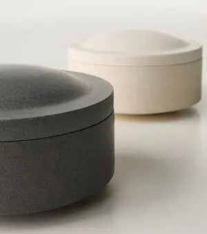 LOUISE ROE Gallery Object 07 Stoneware Container