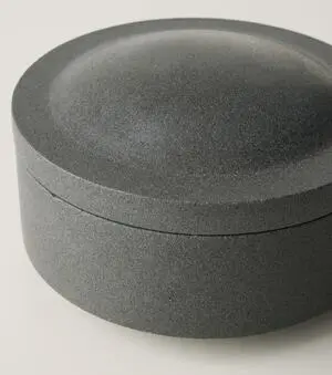 LOUISE ROE Gallery Object 07 Stoneware Container