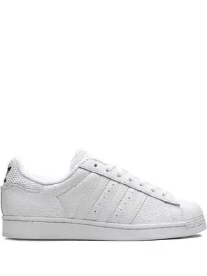 Adidas X Vitoria Superstar Adv Cloud /core Black Sneakers